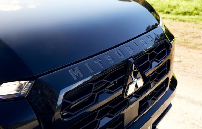 Saunders Mitsubishi